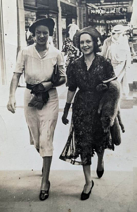 Phyllis WINTER. Forever young. - Cicadas, Bees and Barge Poles