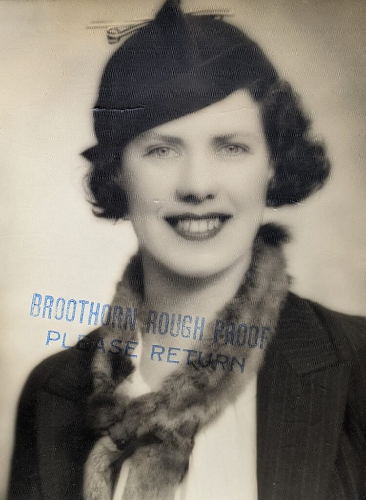 Phyllis WINTER. Forever young. - Cicadas, Bees and Barge Poles